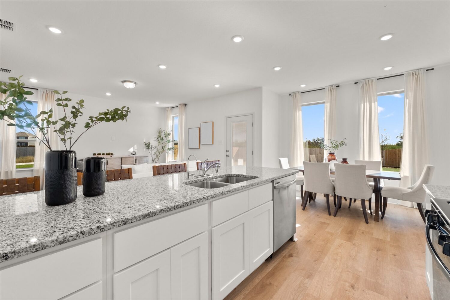 Blue Ridge Ranch by Rosehaven Homes - San Antonio, Texas 78222